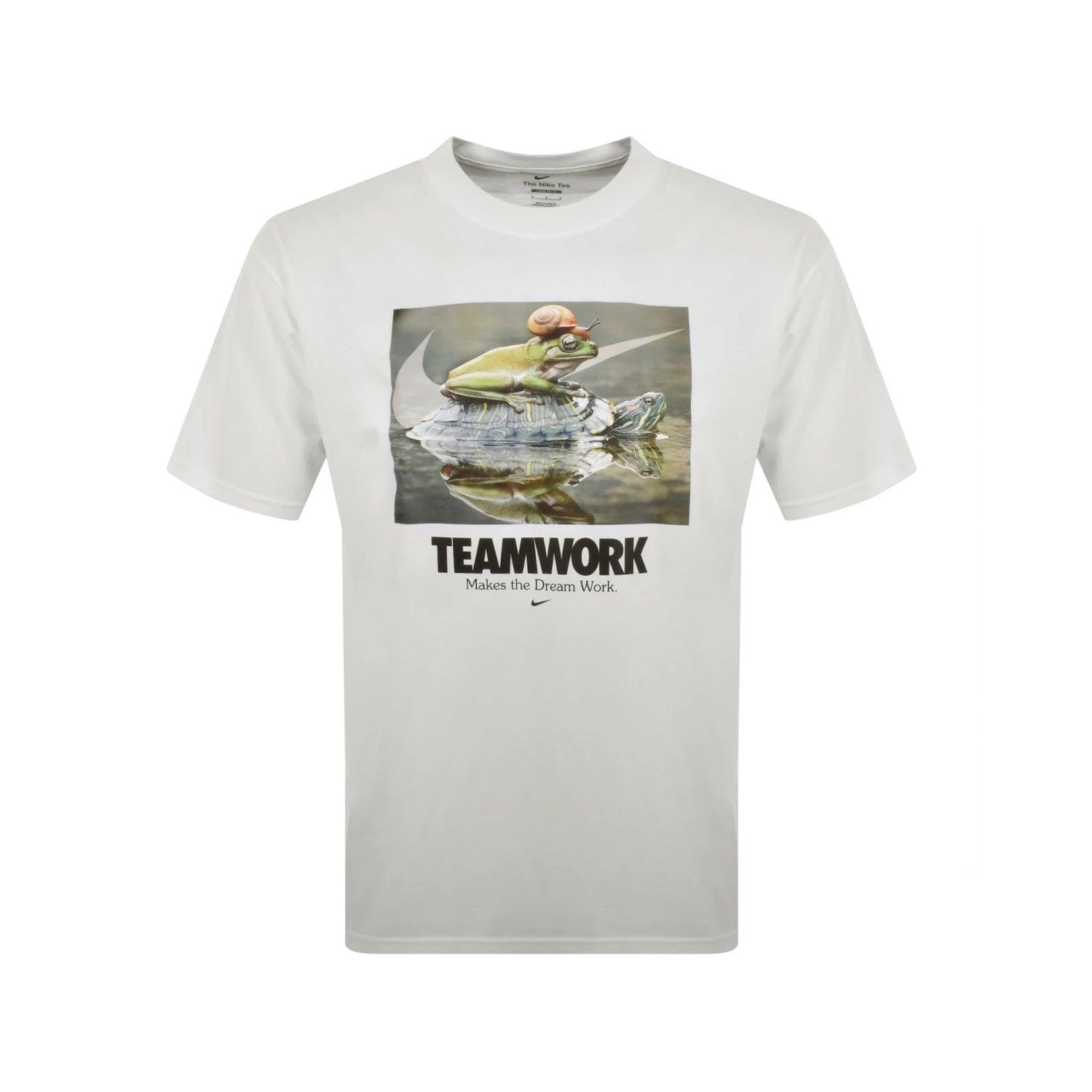 Nike Max90 Tee - Teamwork - White – Stomping Ground